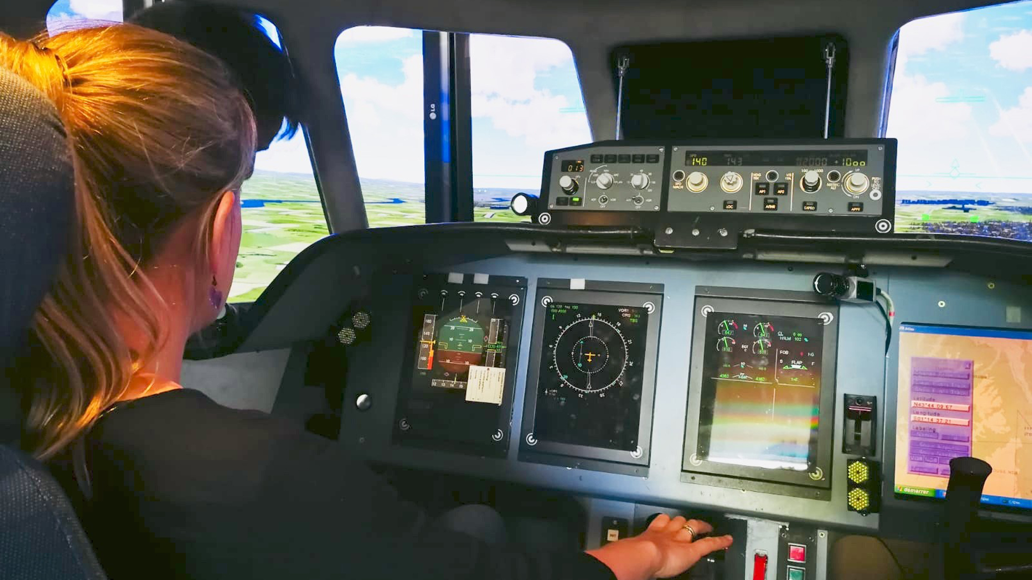 NLR People: Jenny Eaglestone, The human side of aviation - Nederlands Lucht- en Ruimtevaartcentrum