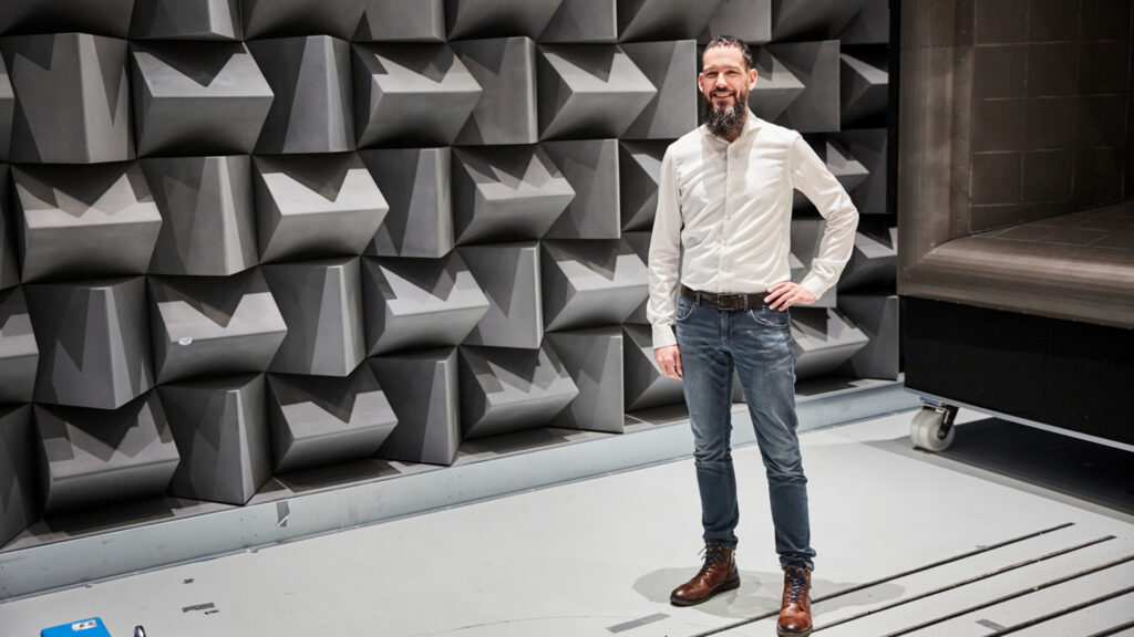 NLR People: Marthijn Tuinstra, The magic of aeroacoustics: the noise ...