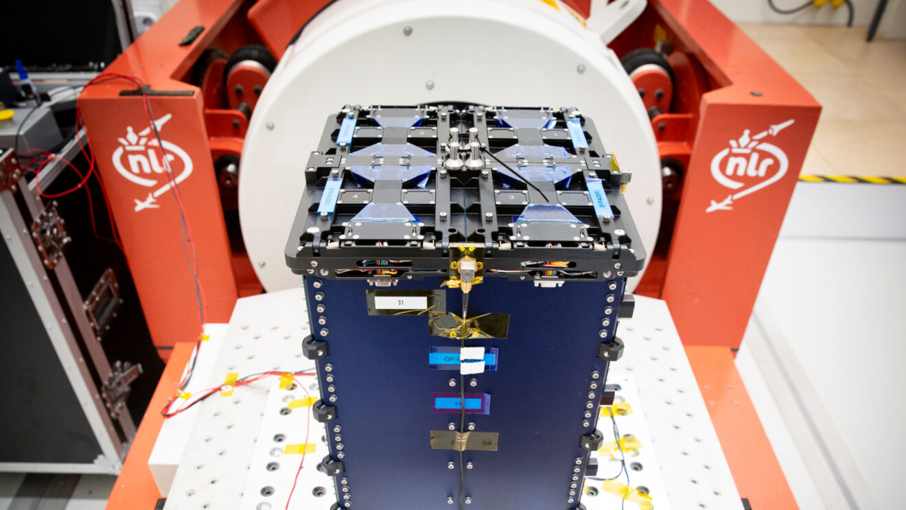 Vibration and Shock Test facility - Nederlands Lucht- en Ruimtevaartcentrum