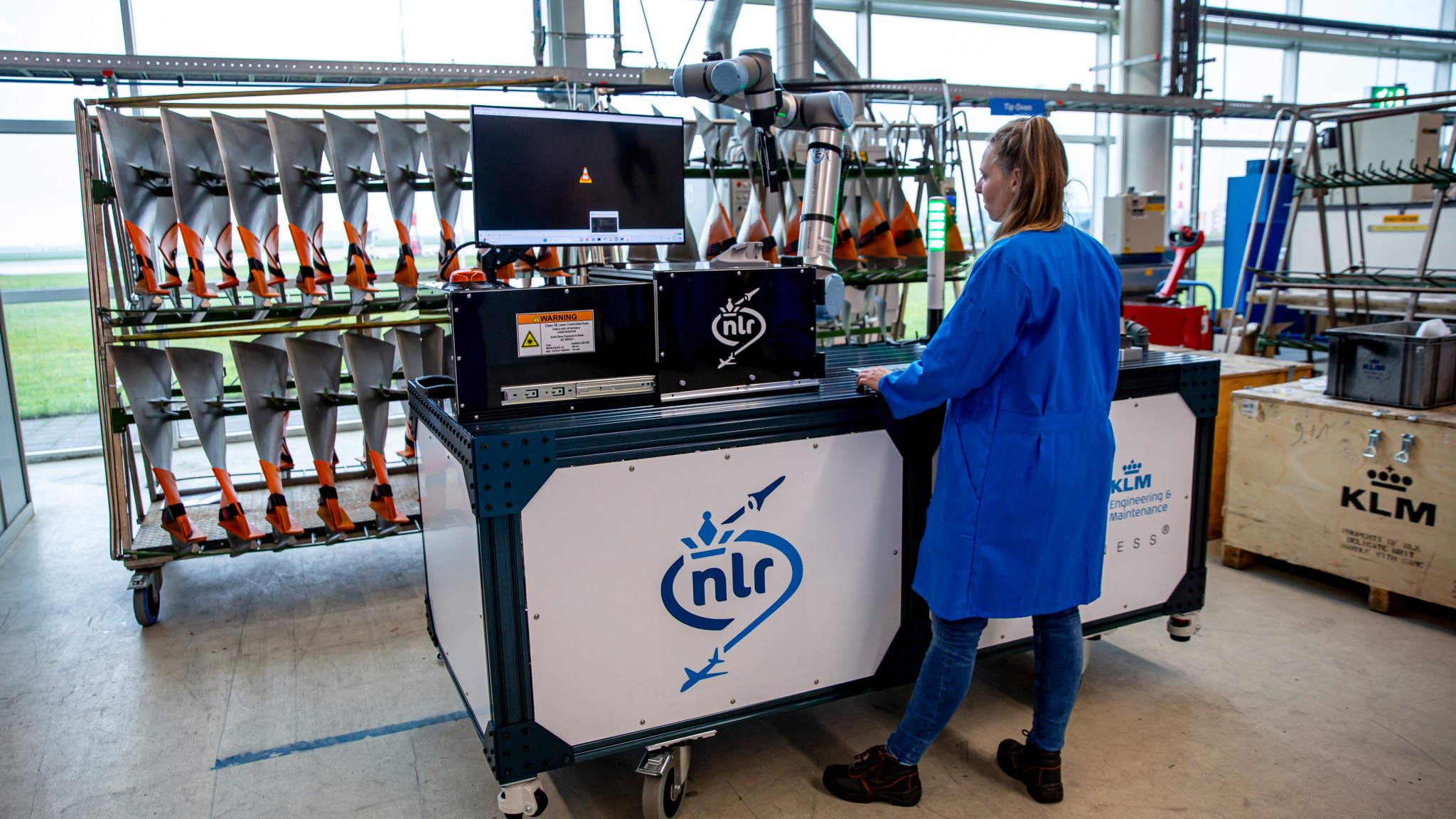 Maintenance and Repair - Nederlands Lucht- en Ruimtevaartcentrum